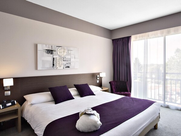 Quarto Privilege, Quarto, 1 cama de casal | Minibar, cofre no quarto, secretária 