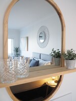 Quarto Standard, varanda (Waterview Queen) | Camas de colchão pillowtop, cortinas/cortinados opacos 