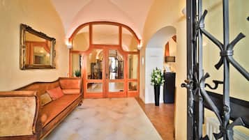 Entrada (vista interior)