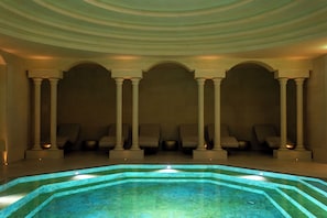 Sauna, banheira de hidromassagem, banho turco, hammam 