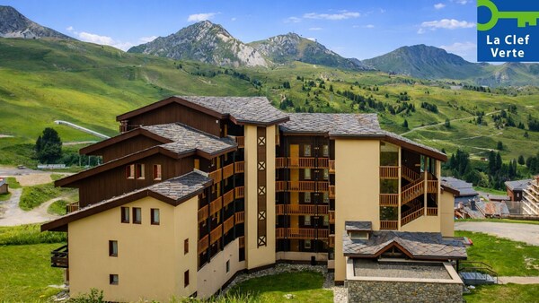 Pierre & Vacances Residence Les Constellations - Belle Plagne