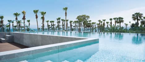 Swim Up Junior Suite | 1 quarto, roupa de alta qualidade, edredões de penas, minibar
