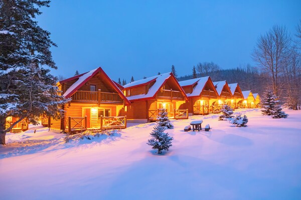Miette Mountain Cabins - Alberta