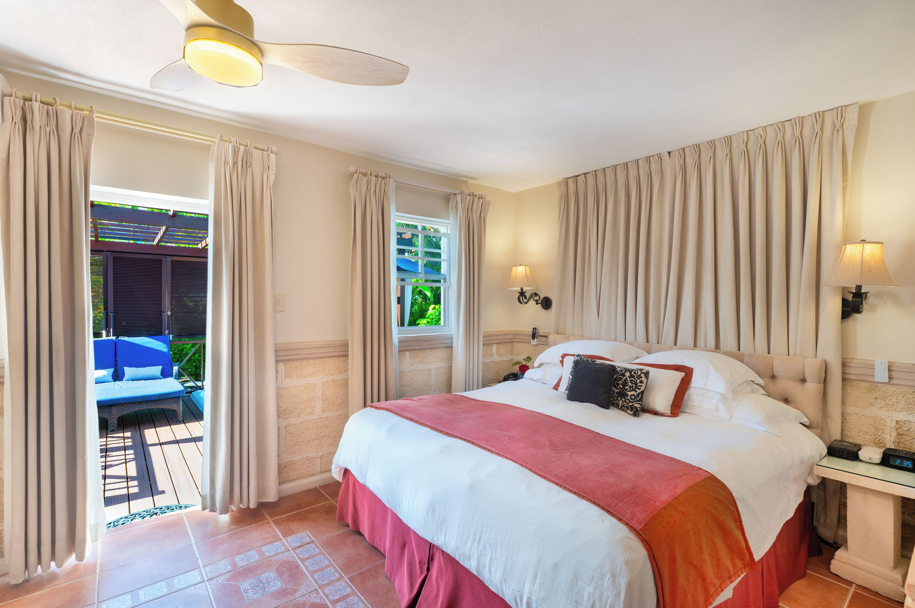 Suite Júnior, banheira de hidromassagem, junto ao jardim | Roupa de alta qualidade, edredões de penas, camas de colchão pillowtop 