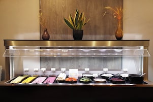 Café da manhã com buffet todos os dias (ISK 3500 por pessoa)