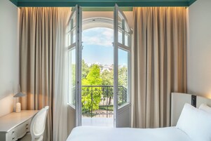 Suite Executiva, 1 cama king-size e sofá-cama | Vista do quarto