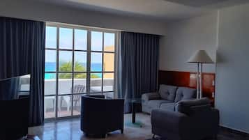 Suíte real | Cofres nos quartos, individualmente decorados