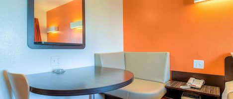 Wi-Fi de cortesia, roupa de cama