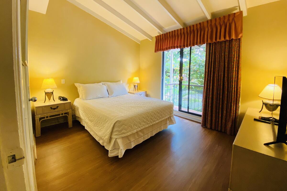 Apartamento, 2 quartos | Cofre no quarto, quartos insonorizados