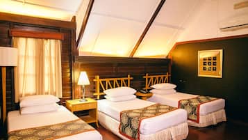 Chalet Half Board Triple | 1 quarto, cofre no quarto, roupa de cama fornecida