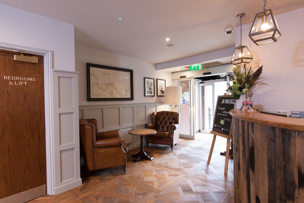 The White Hart Hotel - Kingston upon Thames