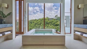 Suíte, 6 quartos (Casa Las Olas Residence) | Banheiro | Banheira e chuveiro separados, banheira de imersão