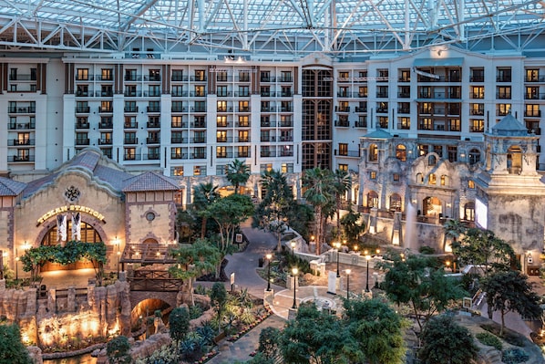Gaylord Texan Resort & Convention Center, Dallas: Hotel Reviews, Rooms ...