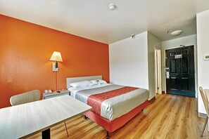 Escrivaninha, Wi-Fi de cortesia, roupa de cama