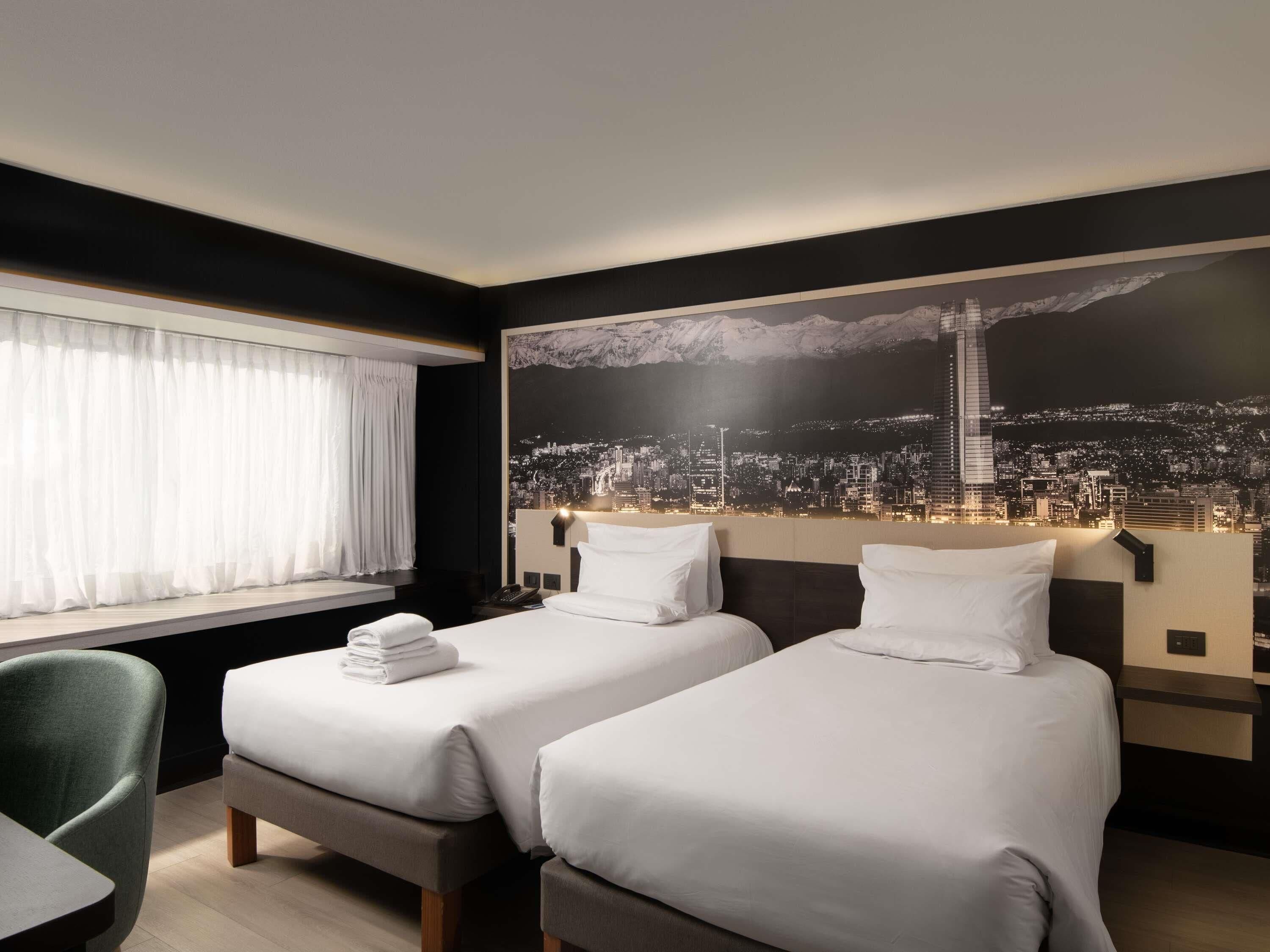 Quarto duplo standard, 2 camas de solteiro | Roupas de cama premium, camas com colchões pillow-top, frigobar