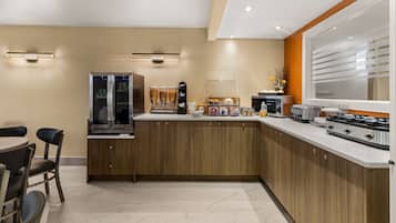Café da manhã continental grátis todos os dias