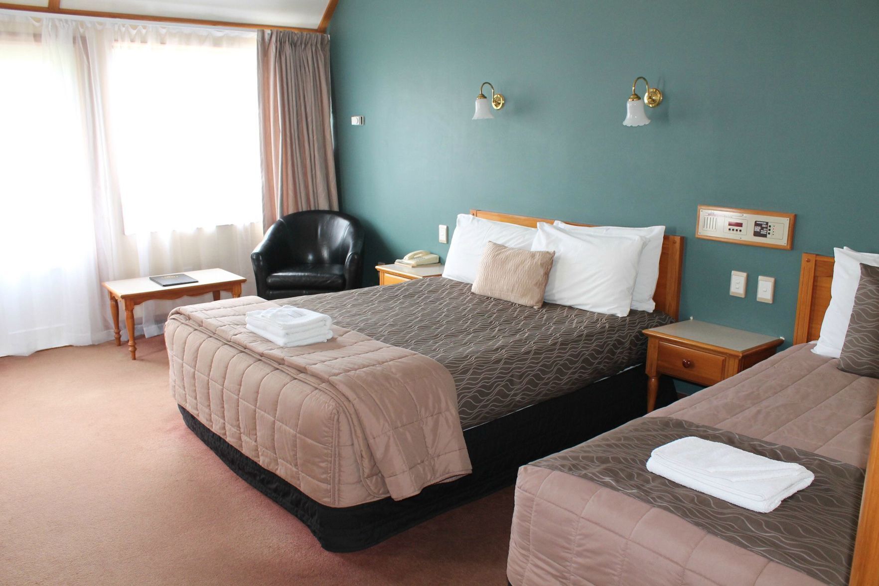 1 quarto, Wi-Fi de cortesia, roupa de cama