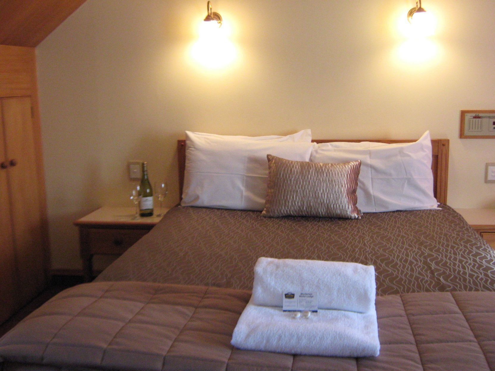 1 quarto, Wi-Fi de cortesia, roupa de cama