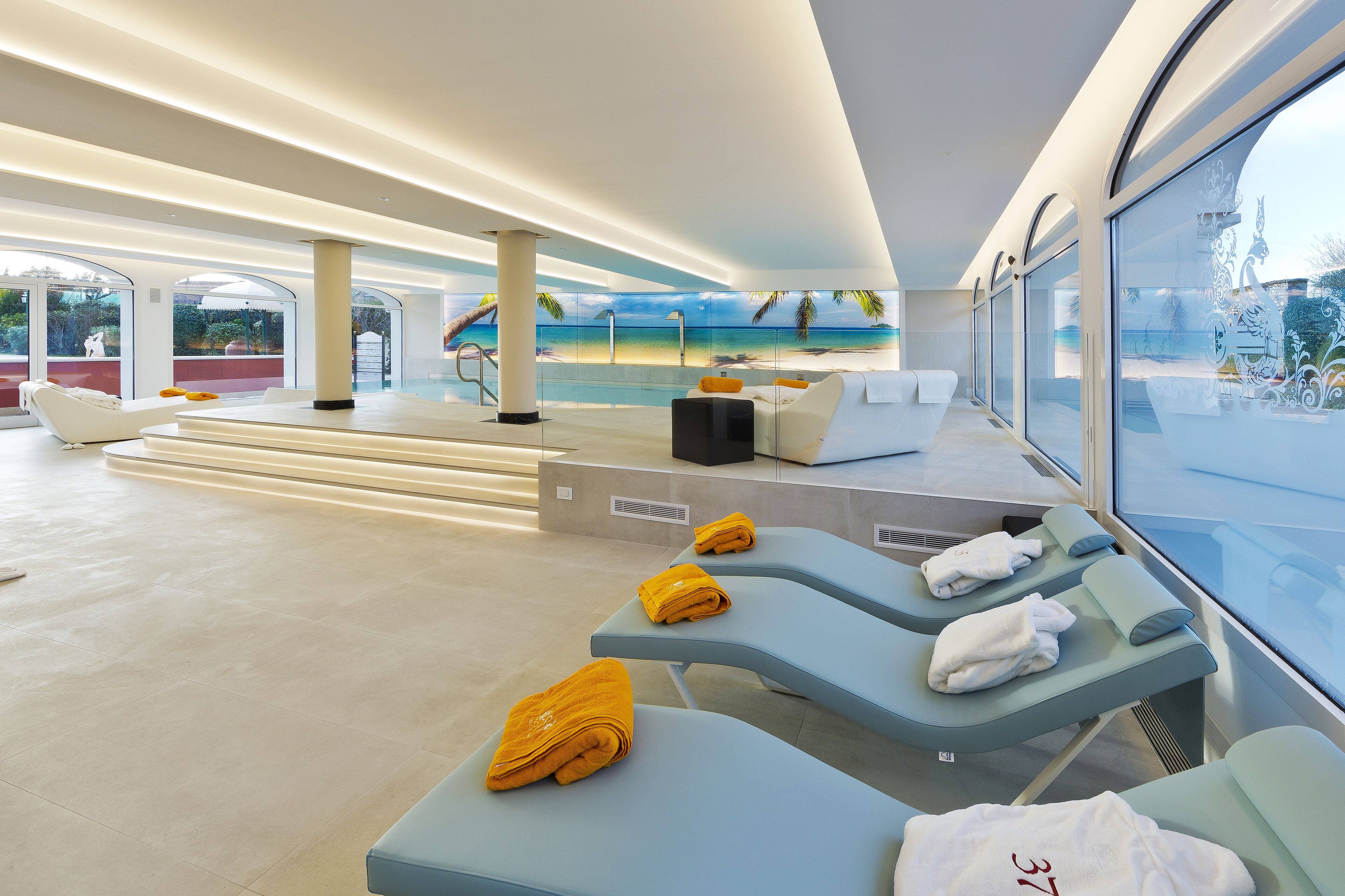 Sala(s) para tratamentos a casais, sauna, banheira de hidromassagem 