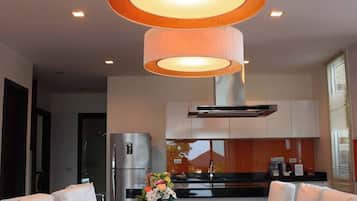 Suite Deluxe, 3 quartos | Sala de jantar