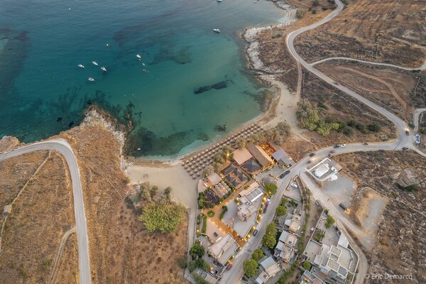 Porto Koundouros Beach And Villas - Kea