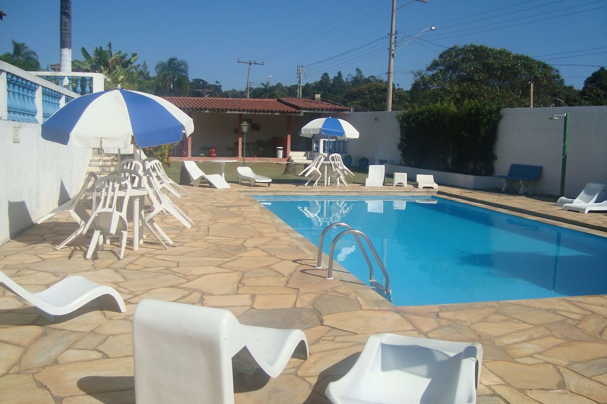 2 piscinas externas