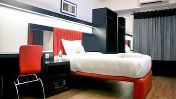 1 quarto, roupas de cama premium, cofres nos quartos, escrivaninha