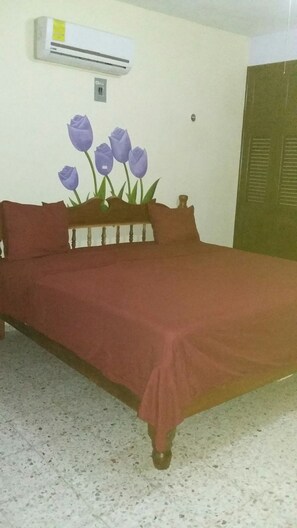 Wi-fi grátis, roupa de cama fornecida