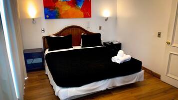 Quarto Duplo | Cofre no quarto, cortinas/cortinados opacos, Wi-fi grátis