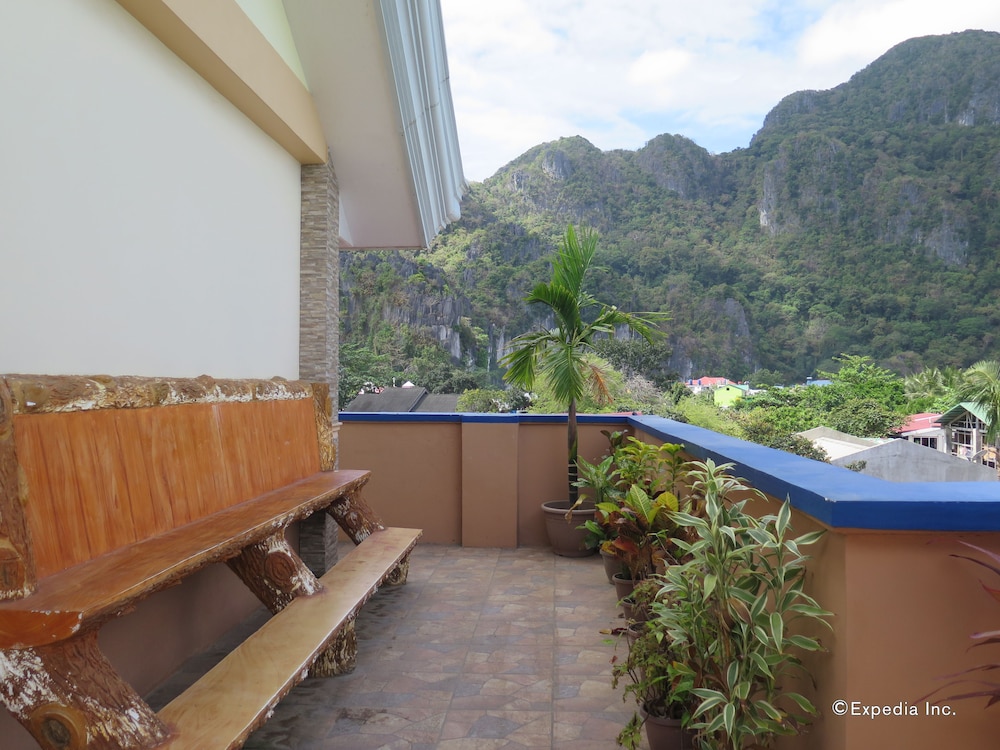 Garnet Hotel - reviews,open hours,photo spots,things to do | WanderBoat ...