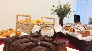 Café da manhã, almoço e jantar