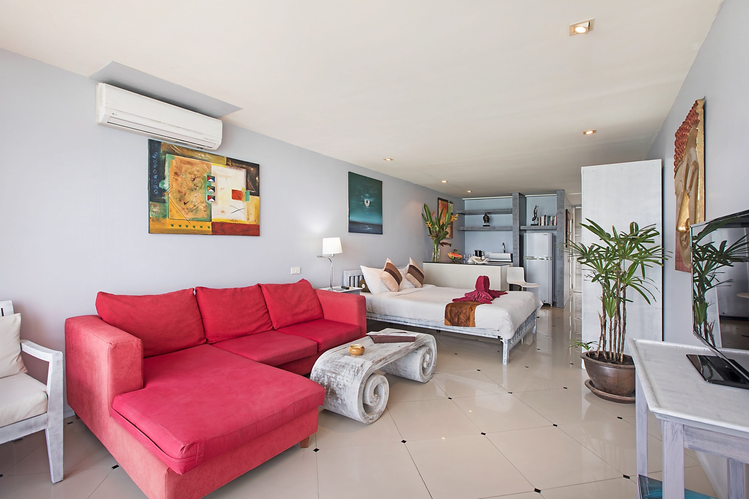 Quarto casal luxo, vista para o mar | Cofres nos quartos, escrivaninha, berços grátis, Wi-Fi de cortesia
