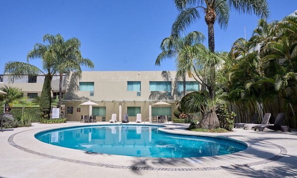 Hotel Estancia Business Class - Tlaquepaque