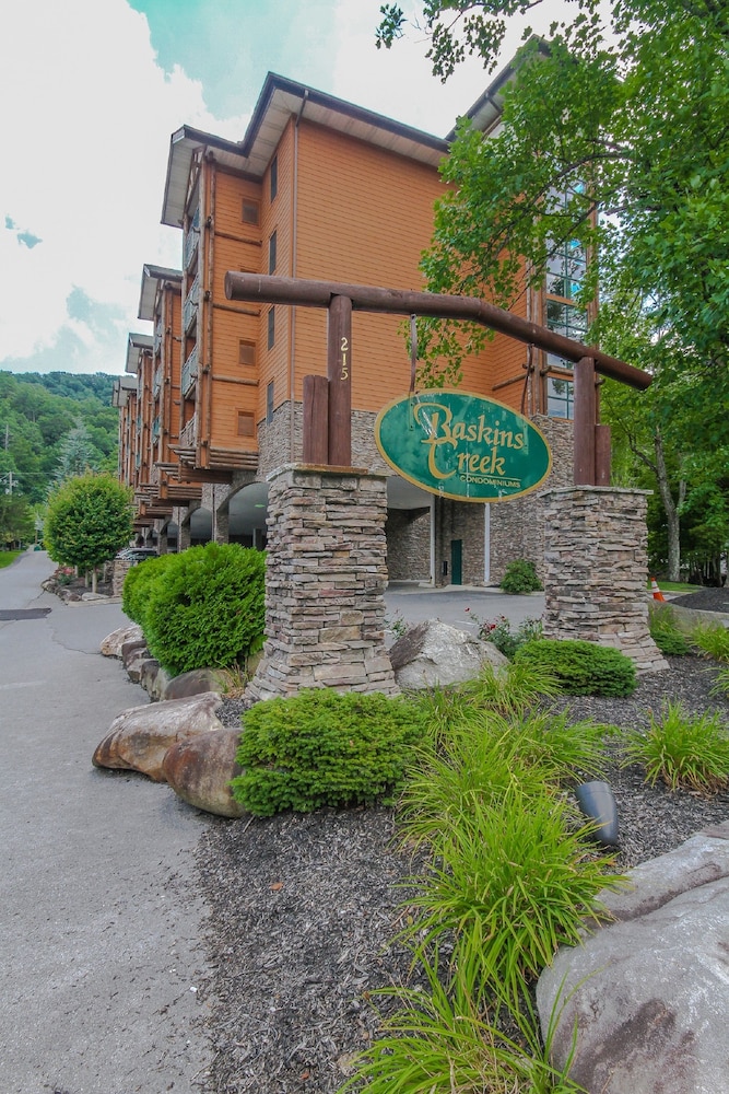 Baskins Creek Condos - Gatlinburg, TN
