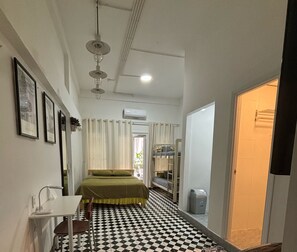 Quarto Quádruplo | Wi-fi grátis, roupa de cama fornecida 