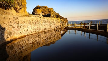 7 piscinas exteriores, espreguiçadeiras