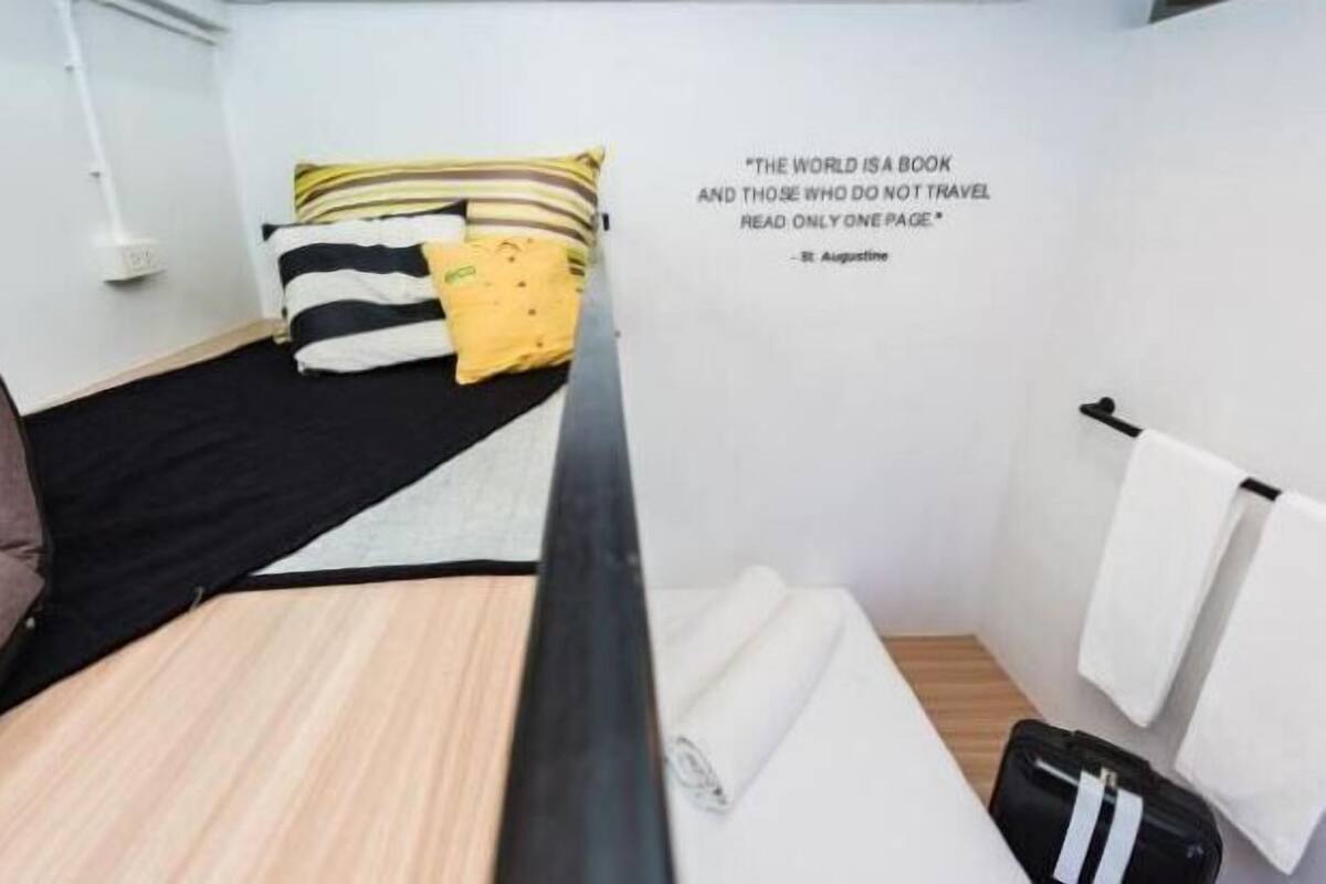 Cortinas/cortinados opacos, Wi-fi grátis, com decoração personalizada 