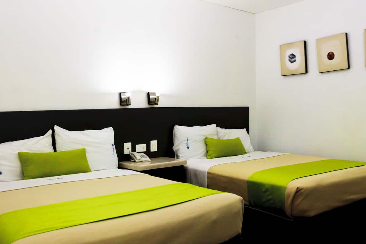 Quarto Duplo Standard | Cofre no quarto, Wi-fi grátis, roupa de cama fornecida