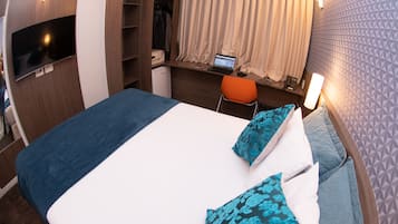 Quarto Duplo Standard | Minibar, cofre no quarto, secretária