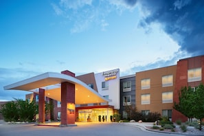 Fairfield Inn & Suites by Marriott Moab Reviews, Deals & Photos 2024 ...