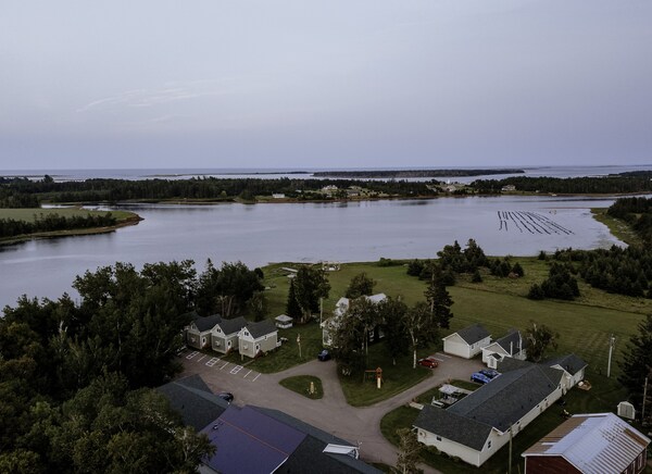 Briarwood Coastal Cottages & Lodge - Prince Edward Island
