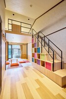 Quarto em estilo japonês, não fumadores (2nd Floor, Loft , with Open-air Bath) | Cofre no quarto, Wi-fi grátis, roupa de cama fornecida 