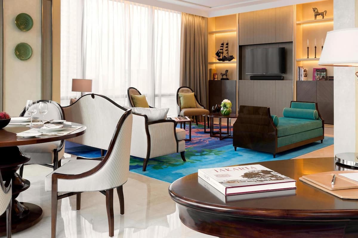 Suite, fumadores (Gallery) | 1 quarto, lençóis de algodão egípcio, roupa de alta qualidade, minibar