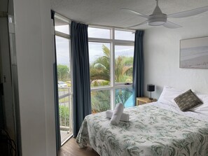 Apartamento, 2 quartos | Secretária, ferro/tábua de engomar, Wi-fi grátis