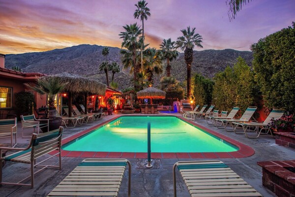 Coyote Inn - Palm Springs, CA