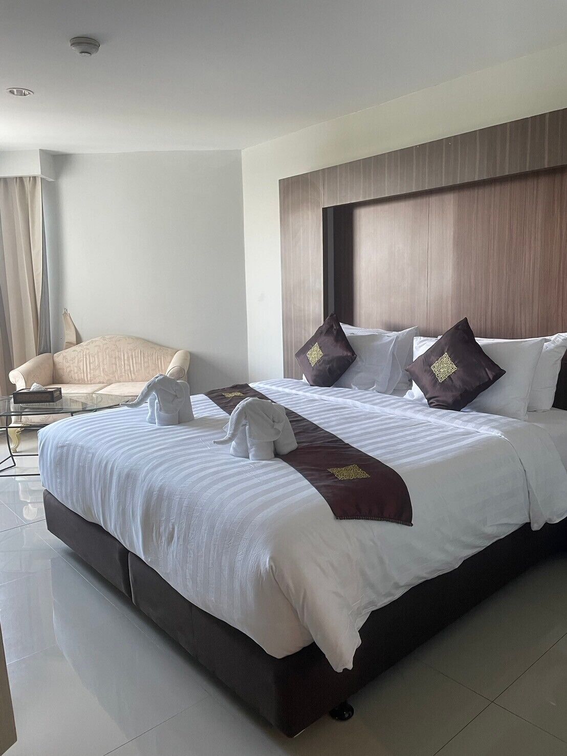 Quarto Duplo Nobre | Cortinas/cortinados opacos, Wi-fi grátis, roupa de cama fornecida 