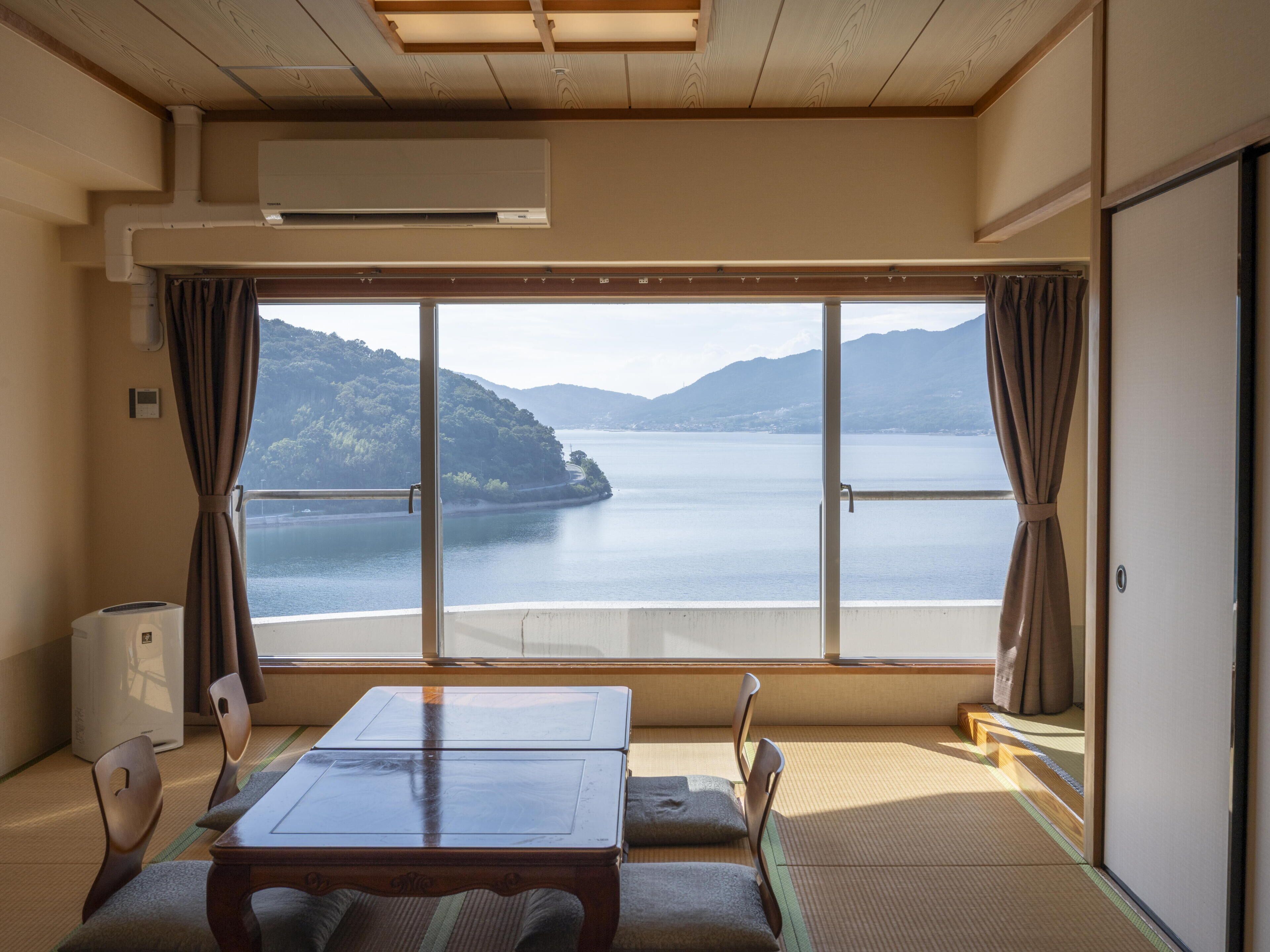 Quarto, para não fumantes (Japanese European Style) | Cofres nos quartos, escrivaninha, quartos à prova de som