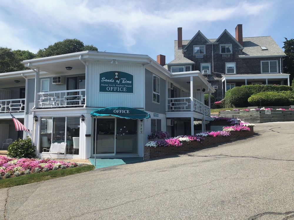 Sands Of Time Motor Inn & Harbor House - Cape Cod, MA