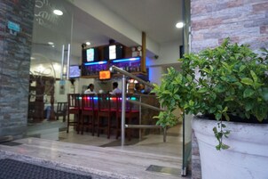 Entrada (vista interior)