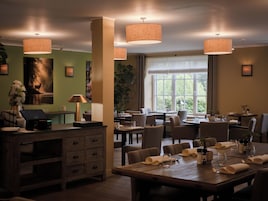 Café da manhã, almoço e jantar